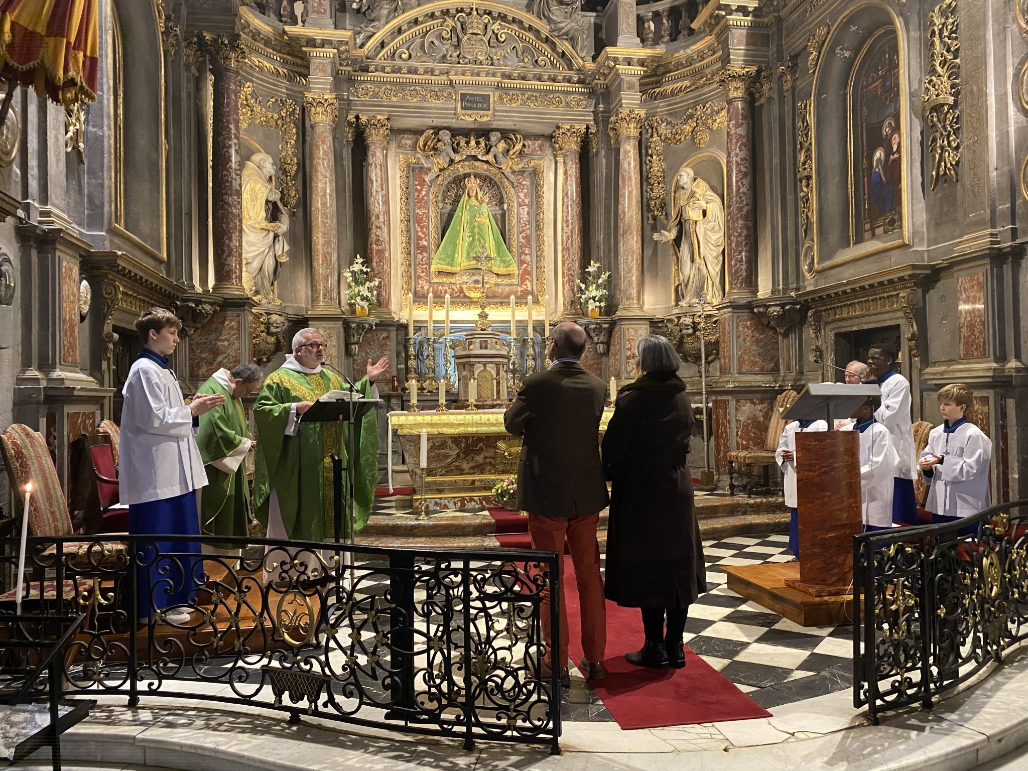 Remise de la lettre de mission à Anne et Xavier Madamet - Sanctuaire ...